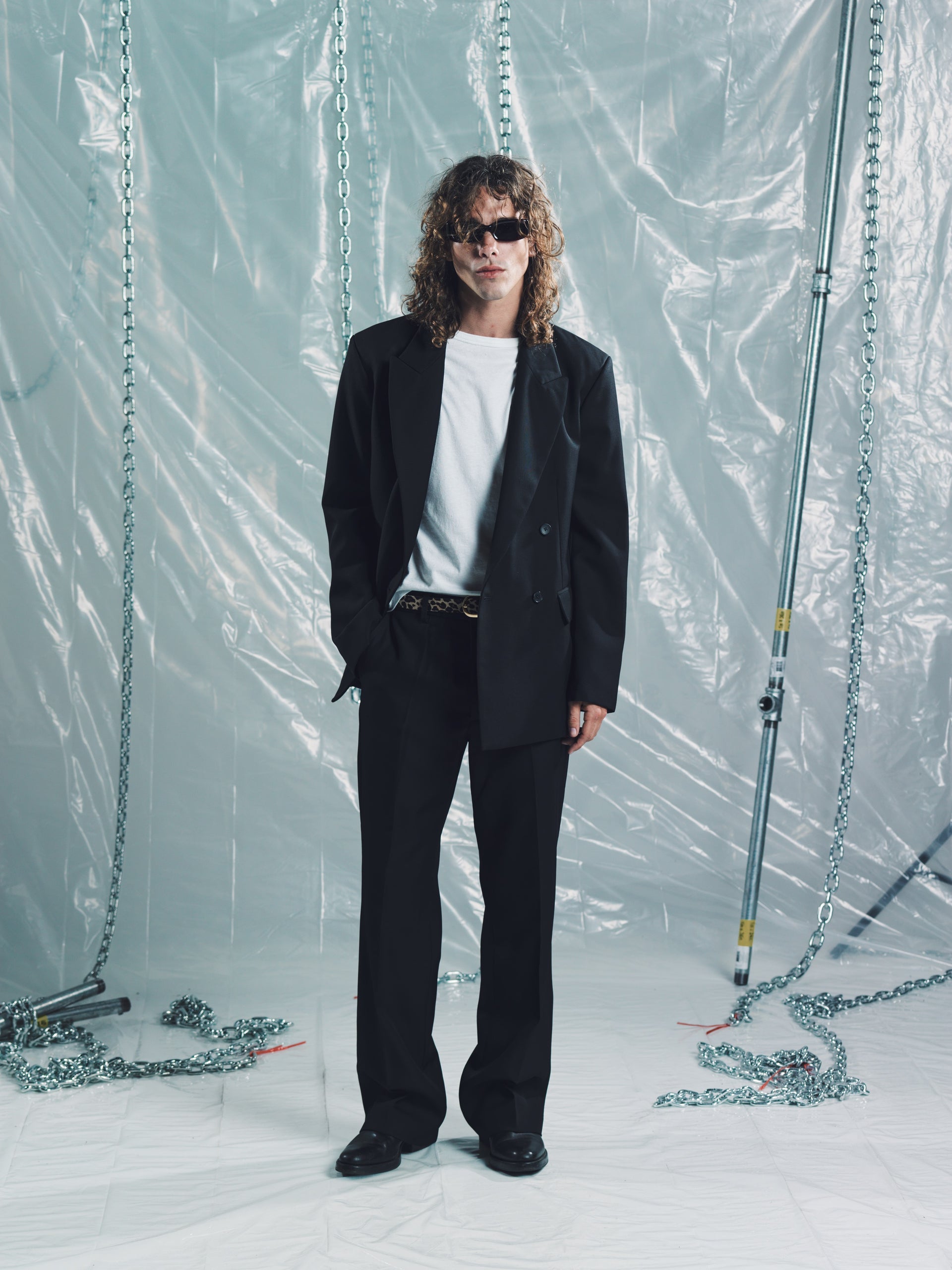 Suits – SECOND/LAYER Inc.